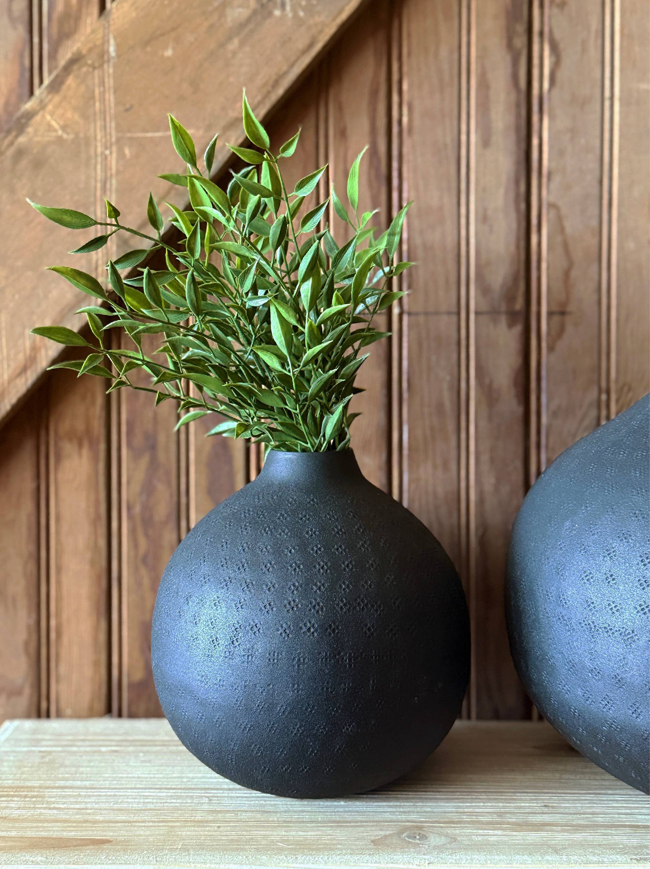 Textured Vase Small Round – Jamie Lynn Home